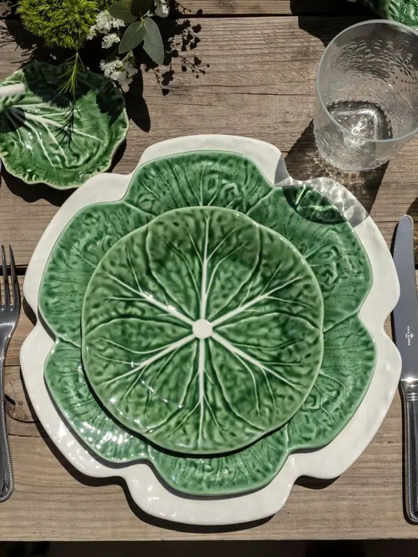 BORDALLO PINHEIRO Couve Dessert Plate