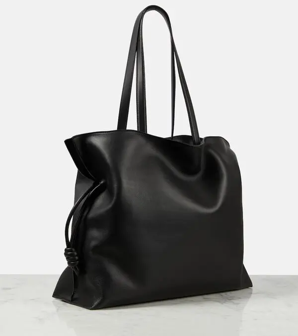 Loewe Flamenco Xl Leather Clutch - Black