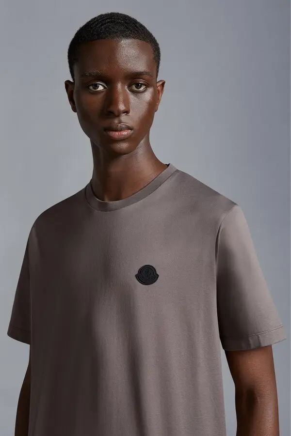 Moncler Vertical Logo T-Shirt - Grey | Editorialist