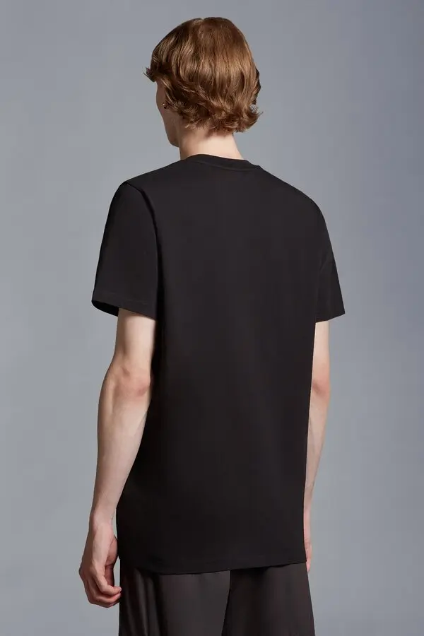Moncler Heart Logo T-Shirt - Black | Editorialist