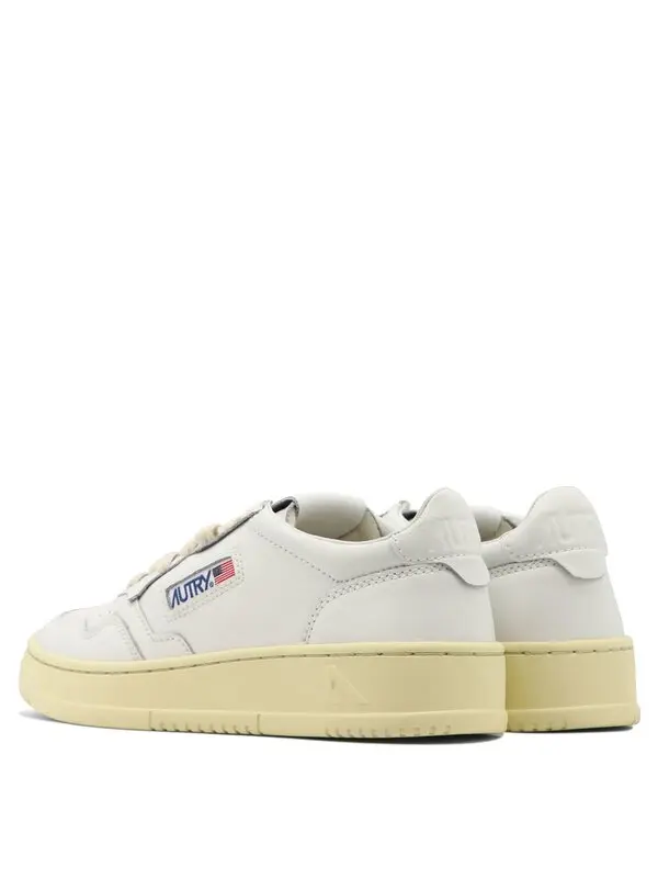 AUTRY Medalist Low Sneakers - White