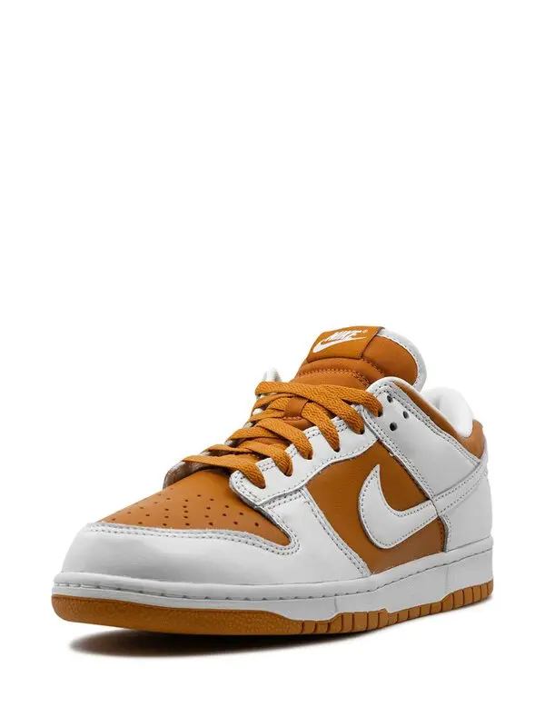 Nike Dunk Lace-up Sneakers - Orange