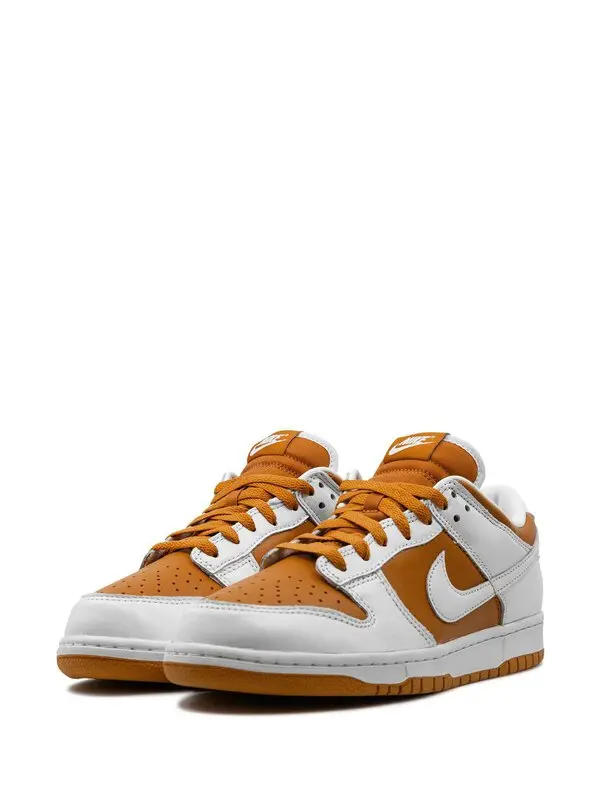 Nike Dunk Lace-up Sneakers - Orange