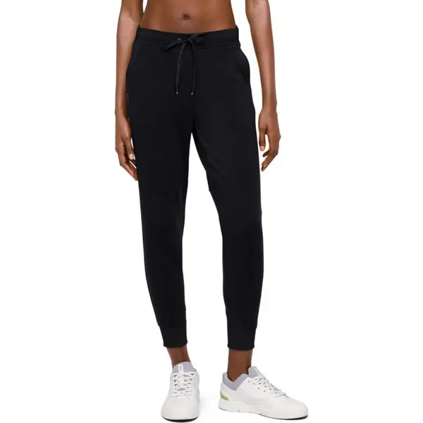 On Relaxed-fit Joggers