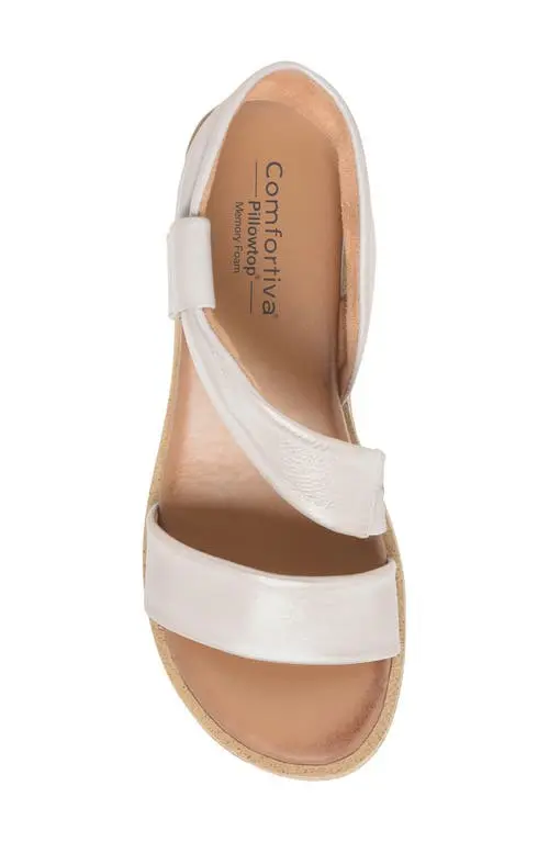 COMFORTIVA Marcy Wedge Slingback Sandals - Champagne