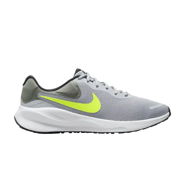 Nike Revolution Sneakers