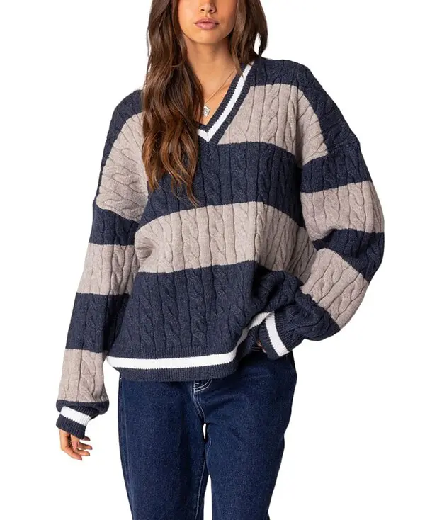 EDIKTED Romie V Neck Cable Knit Sweater