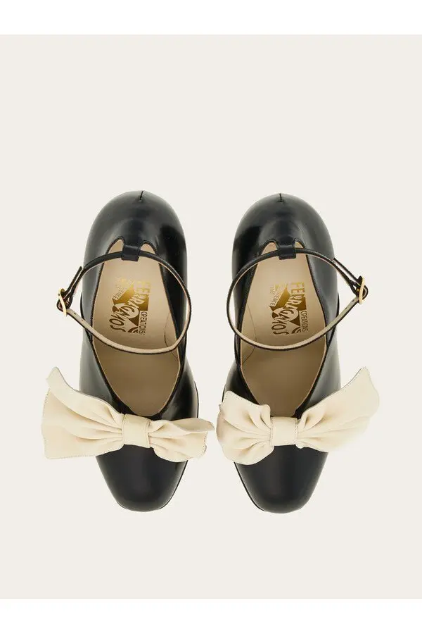 FERRAGAMO Bella 1928 Pumps