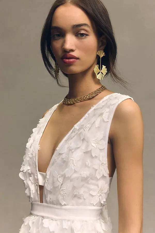 chinese dress ladies Rose Garden Floral Applique A-Line Midi Dress White Selfie Leslie