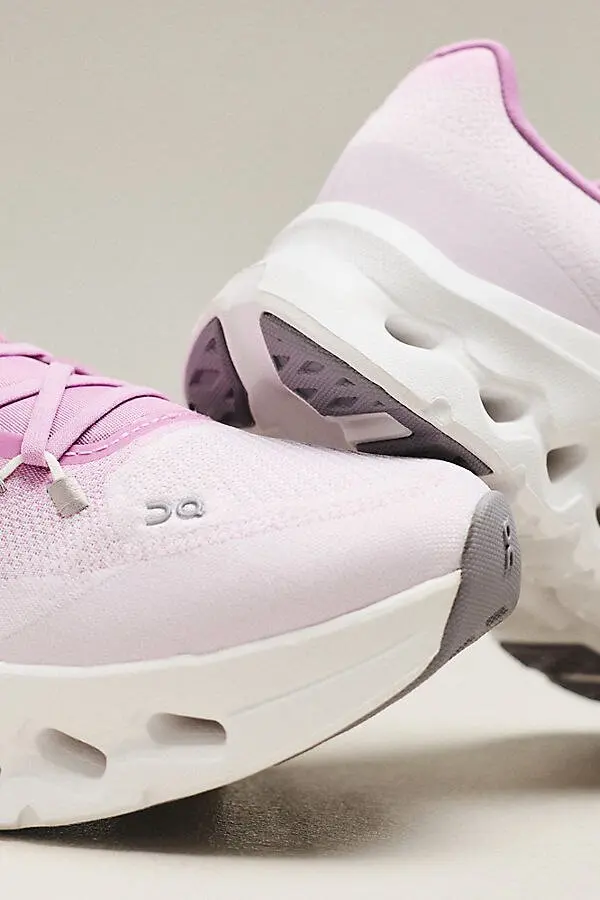 On Cloudtilt Sneakers - Pink