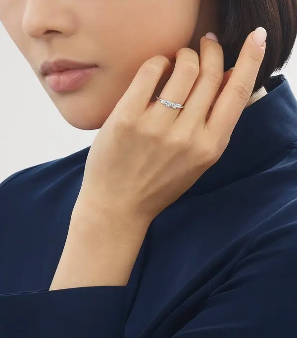 CHAUMET White Gold And Diamond Link Ring