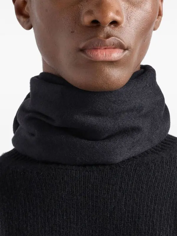 Prada Logo-plaque Silk-cashmere Scarf - Black
