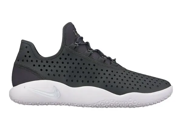 Nike Flrue Sneakers