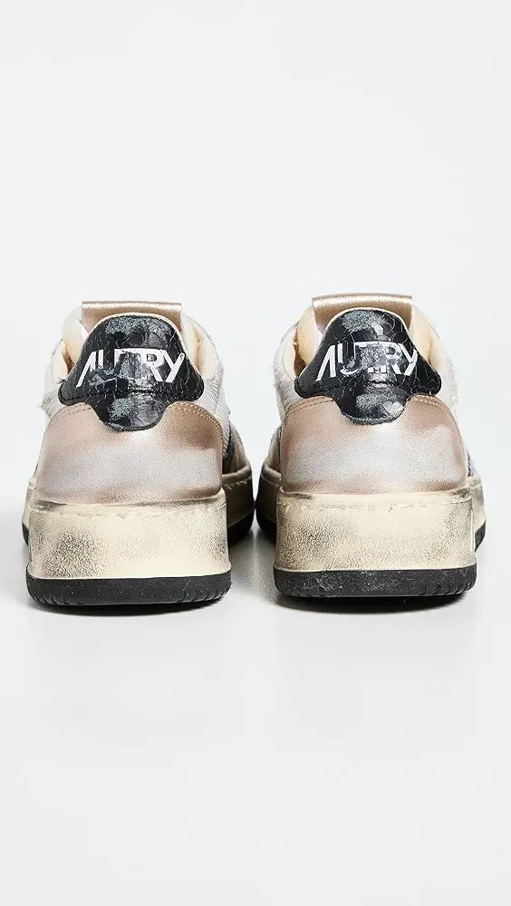 AUTRY Super Vintage Low Top Sneakers