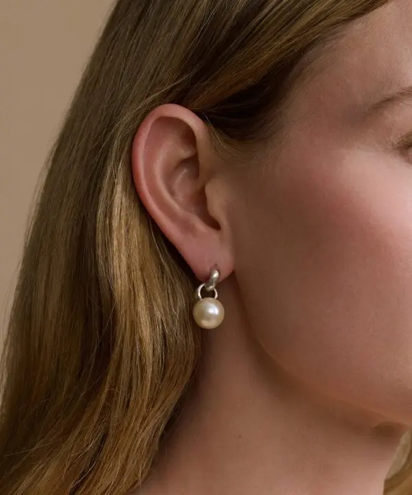 SOPHIE BUHAI Everyday Pearl Earrings - Silver