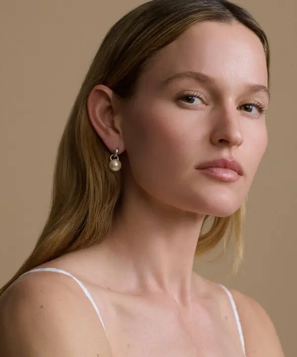 SOPHIE BUHAI Everyday Pearl Earrings