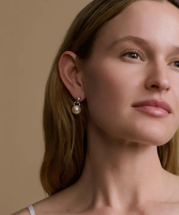SOPHIE BUHAI Everyday Pearl Earrings