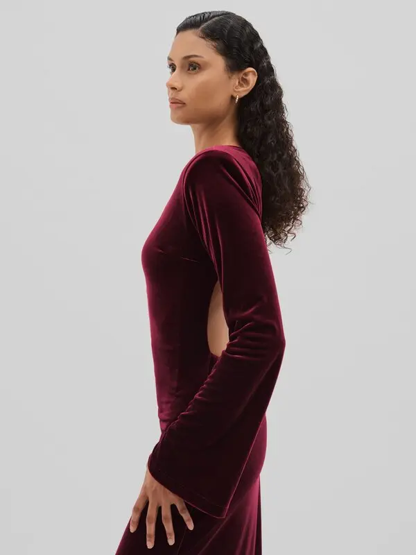 UNDRESS CODE Open-back Velvet Maxi Dress