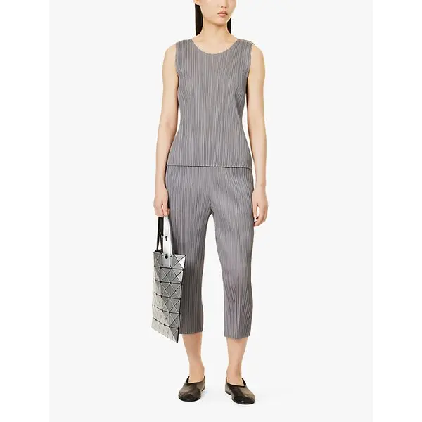 Issey Miyake Basic Sleeveless Pleated Top