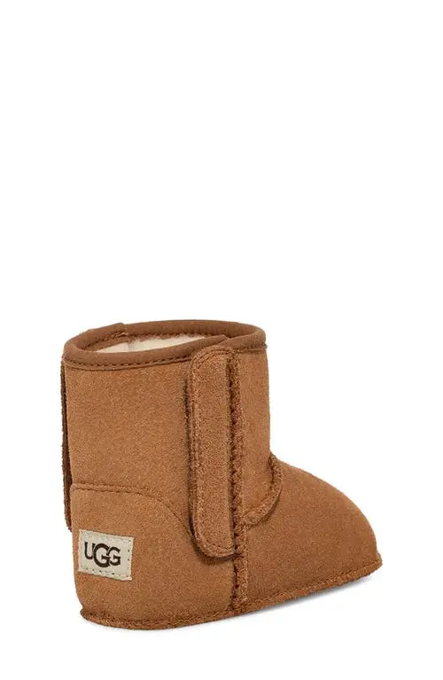 UGG Classic Bootie And Lovey Blanket Set - Chestnut