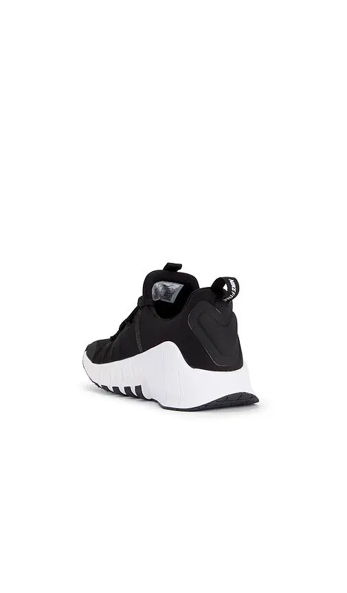 Nike Free Metcon 6 Sneakers - Black & White