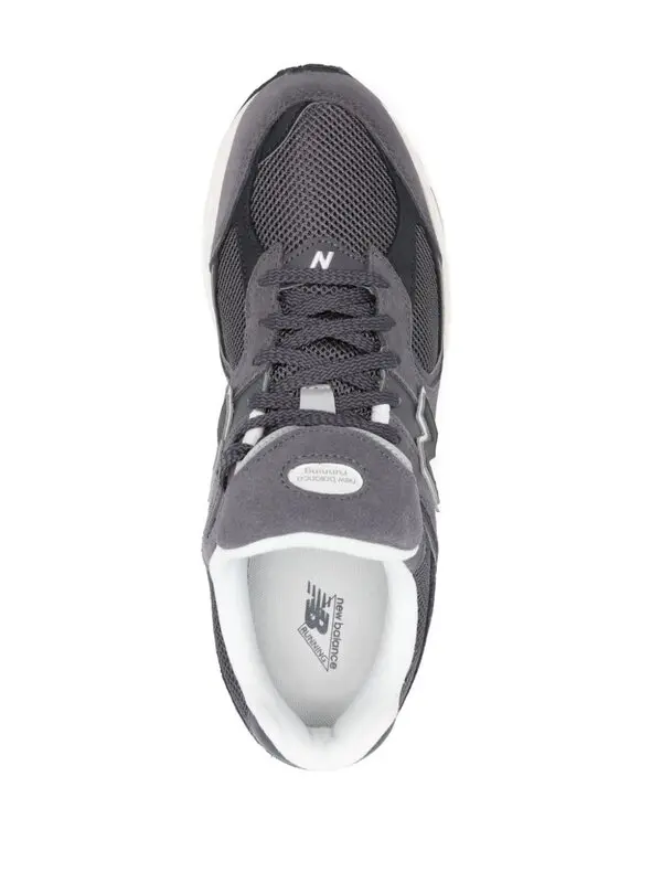 NEW BALANCE 2002r Sneakers - Grey