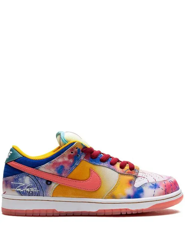 Nike Dunk Low Sb Friends & Family Futura Laboratories Sunblush Sneakers