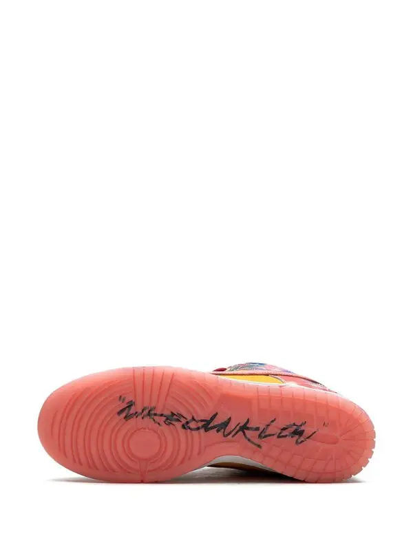 Nike Dunk Low Sb Friends & Family Futura Laboratories Sunblush Sneakers