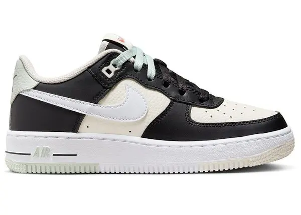 Nike Air Force 1 '07 Lv8 Split Sneakers