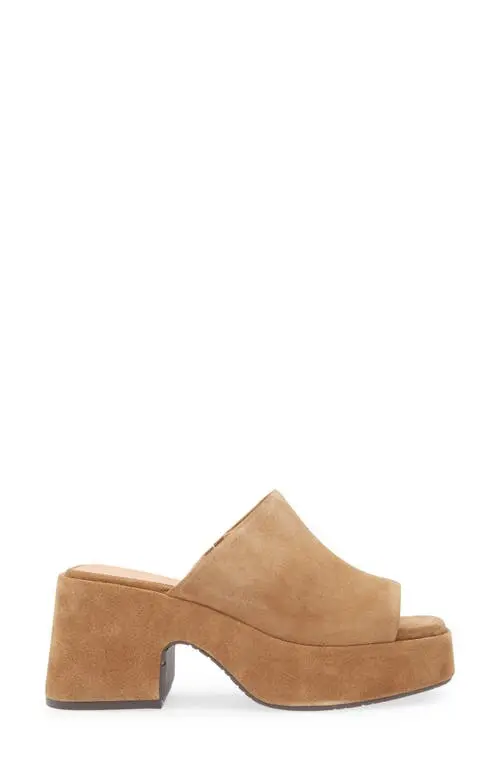 CHOCOLAT BLU Huda Square Toe Sandal - Tan Suede