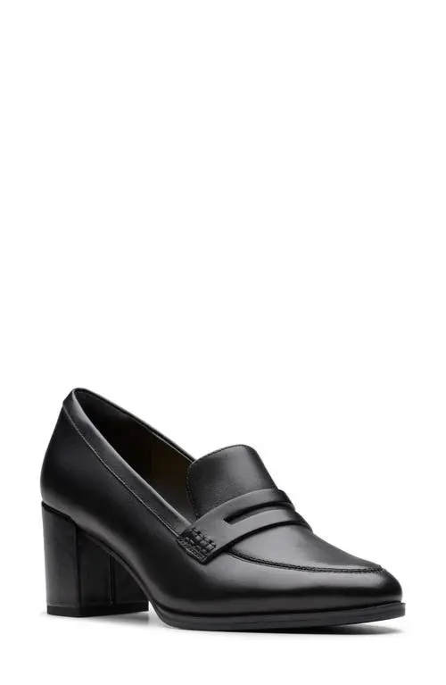 Clarks Freva 55 Edge Penny Loafer Pump