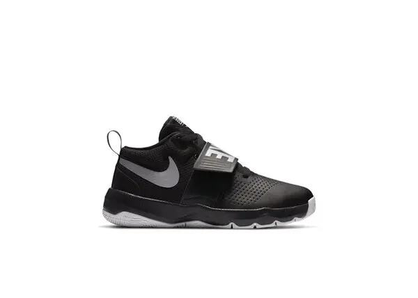 Nike Team Hustle D 8 Sneakers