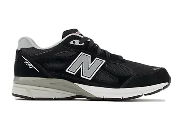 NEW BALANCE 990v3 Sneakers
