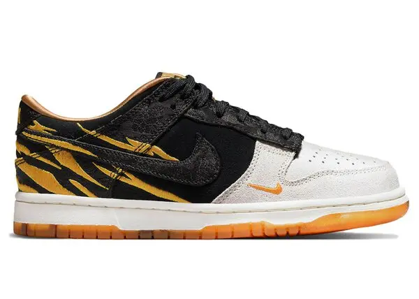 Nike Dunk Low Year Of The Tiger Sneakers - Phantom/black/sail