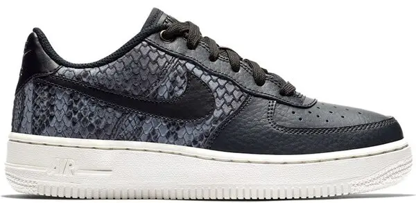 Nike Air Force 1 Low Top Sneakers
