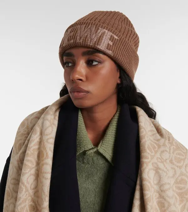 Loewe Logo Ribbed-knit Beanie - Brown