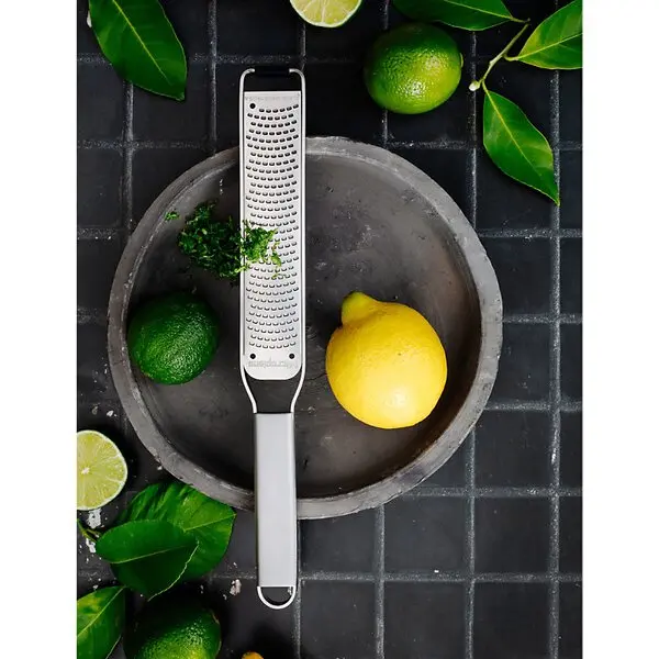 MICROPLANE Professional Series Stainless-steel Zester Grater