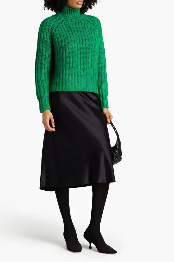 Vince Ribbed Wool And Cashmere-blend Turtleneck Sweater - Green