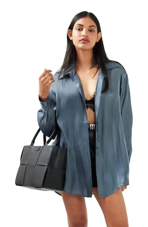BELLE & BLOOM Iridescent Shirt