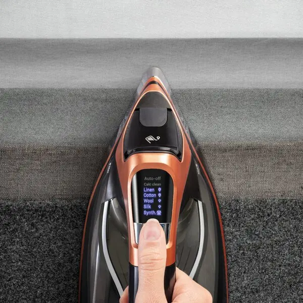 ROWENTA Steamforce Pro Steam Iron