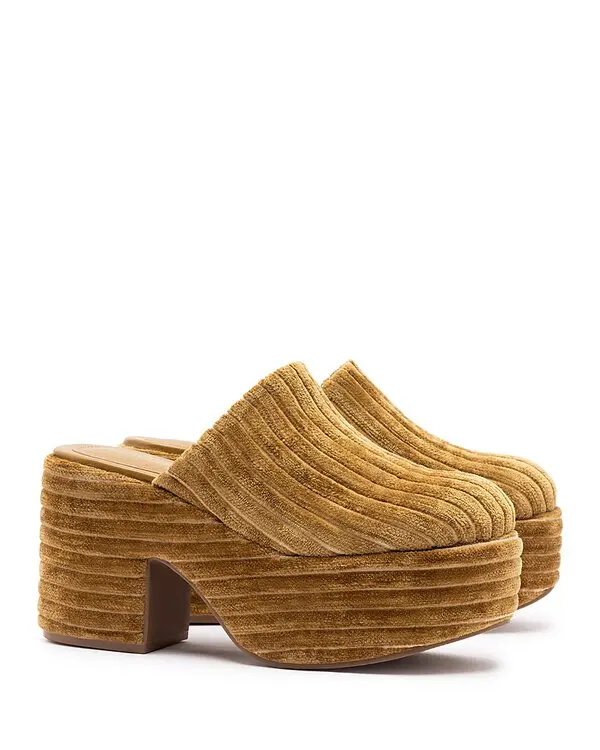 Larroude Miso Platform Clogs - Latte