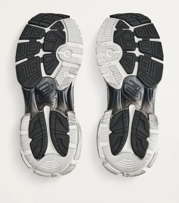 Balenciaga Runner Low-top Sneakers - White