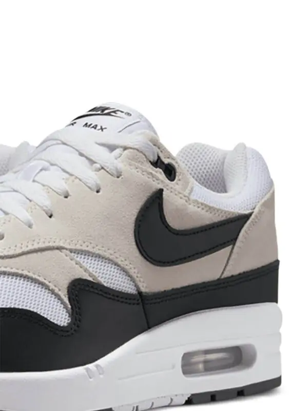 Nike Air Max 1 Sneakers