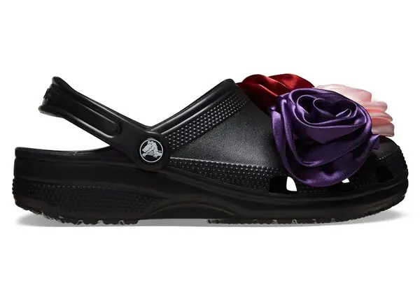 CROCS Classic Clog With Rosette Detail - Black