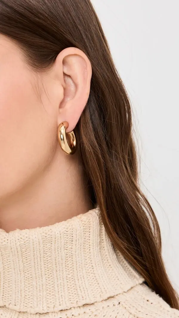 JENNIFER FISHER Samira Huggie Hoop Earrings - Yellow Gold