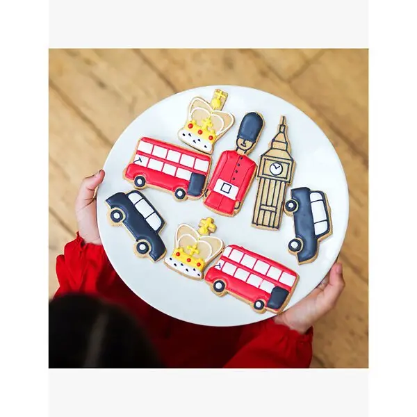 CRAFT & CRUMB I Love London Bake And Craft Kit 260g