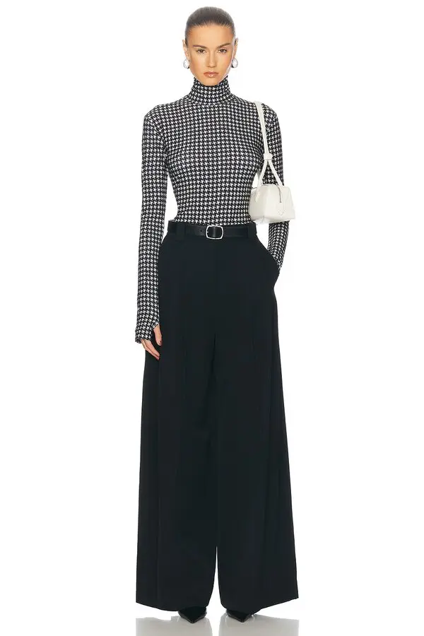 Norma Kamali Slim Fit Longsleeve Turtleneck Top - Large Houndstooth
