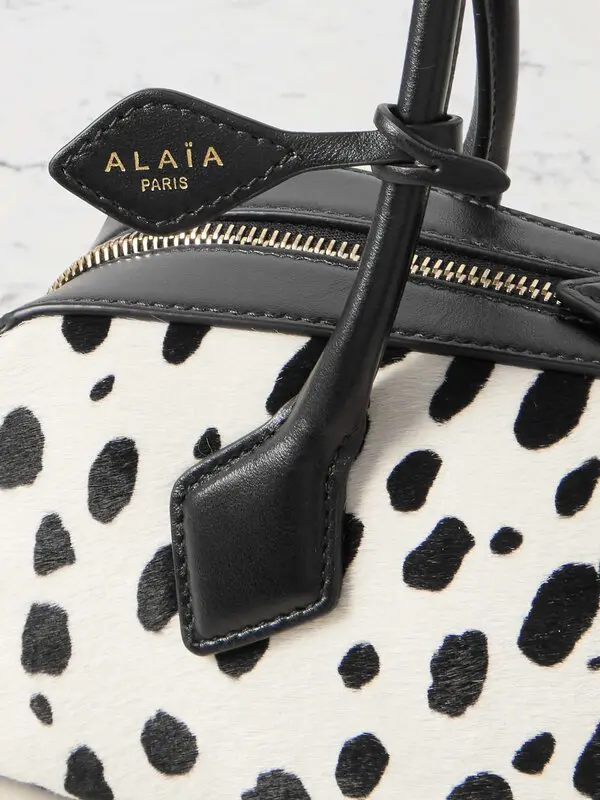Alaïa Le Teckel Medium Shoulder Bag