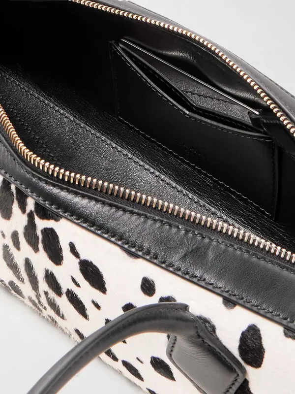 Alaïa Le Teckel Medium Shoulder Bag