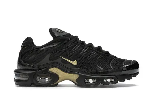 Nike Air Max Plus - Black/metallic Gold